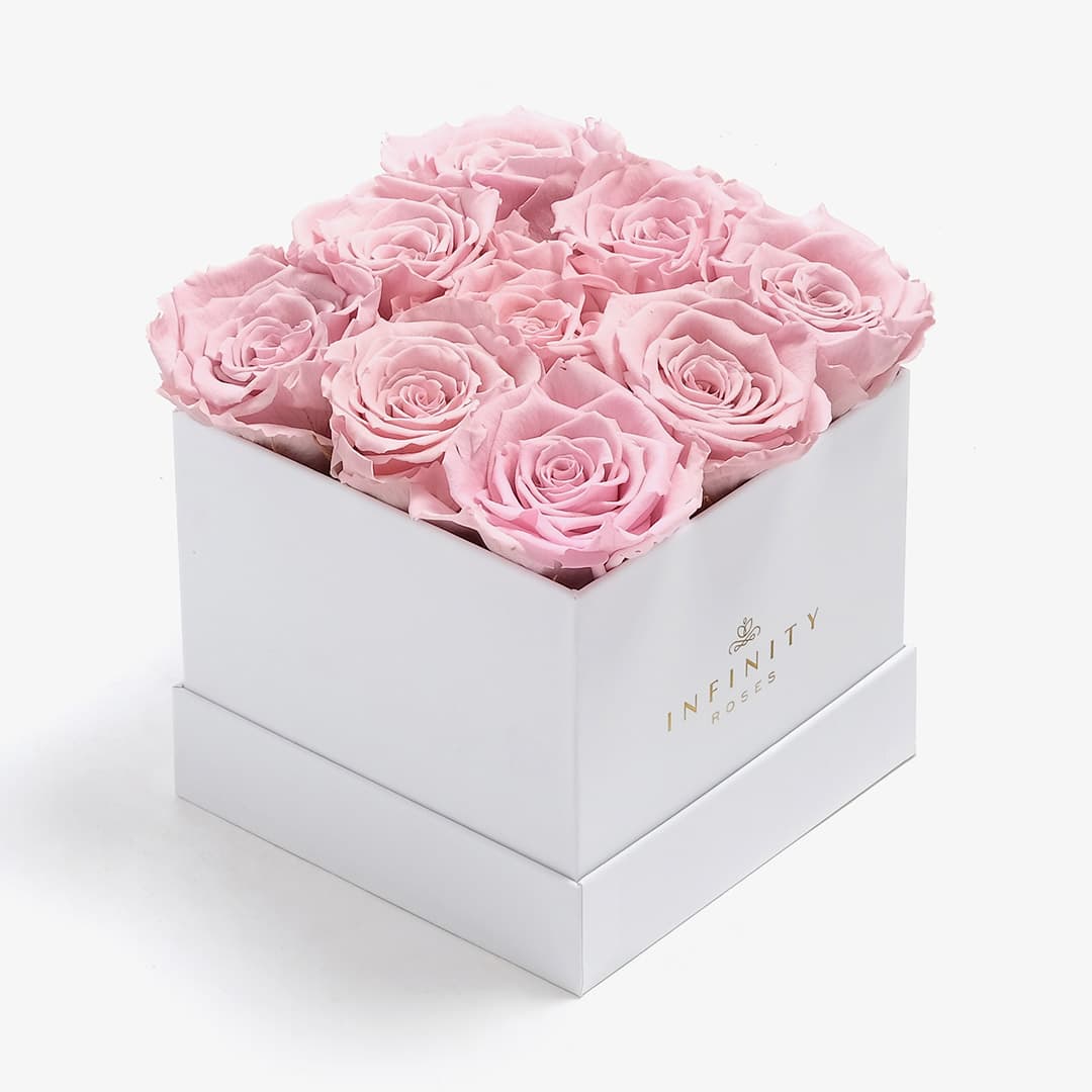 Medium Pink Rose Box | Infinity Roses