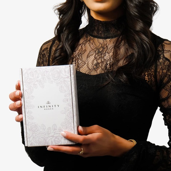 Infinity Roses | Single Rose Box