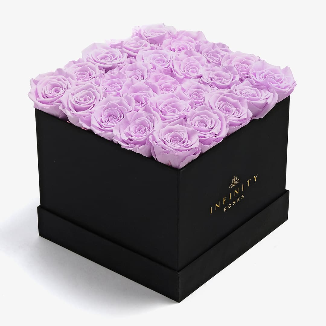 Infinity Roses | Medium Square Box