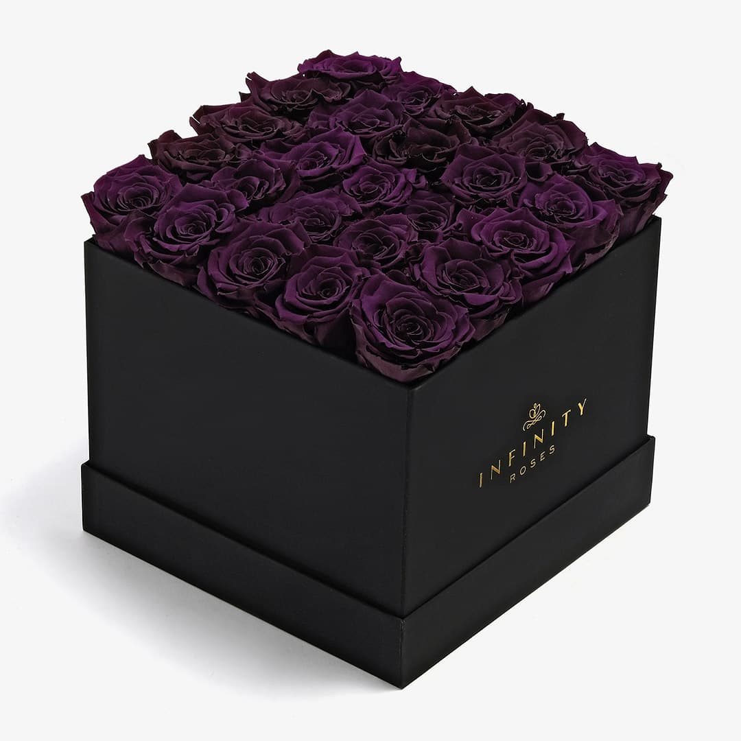 Infinity Roses | Medium Square Box